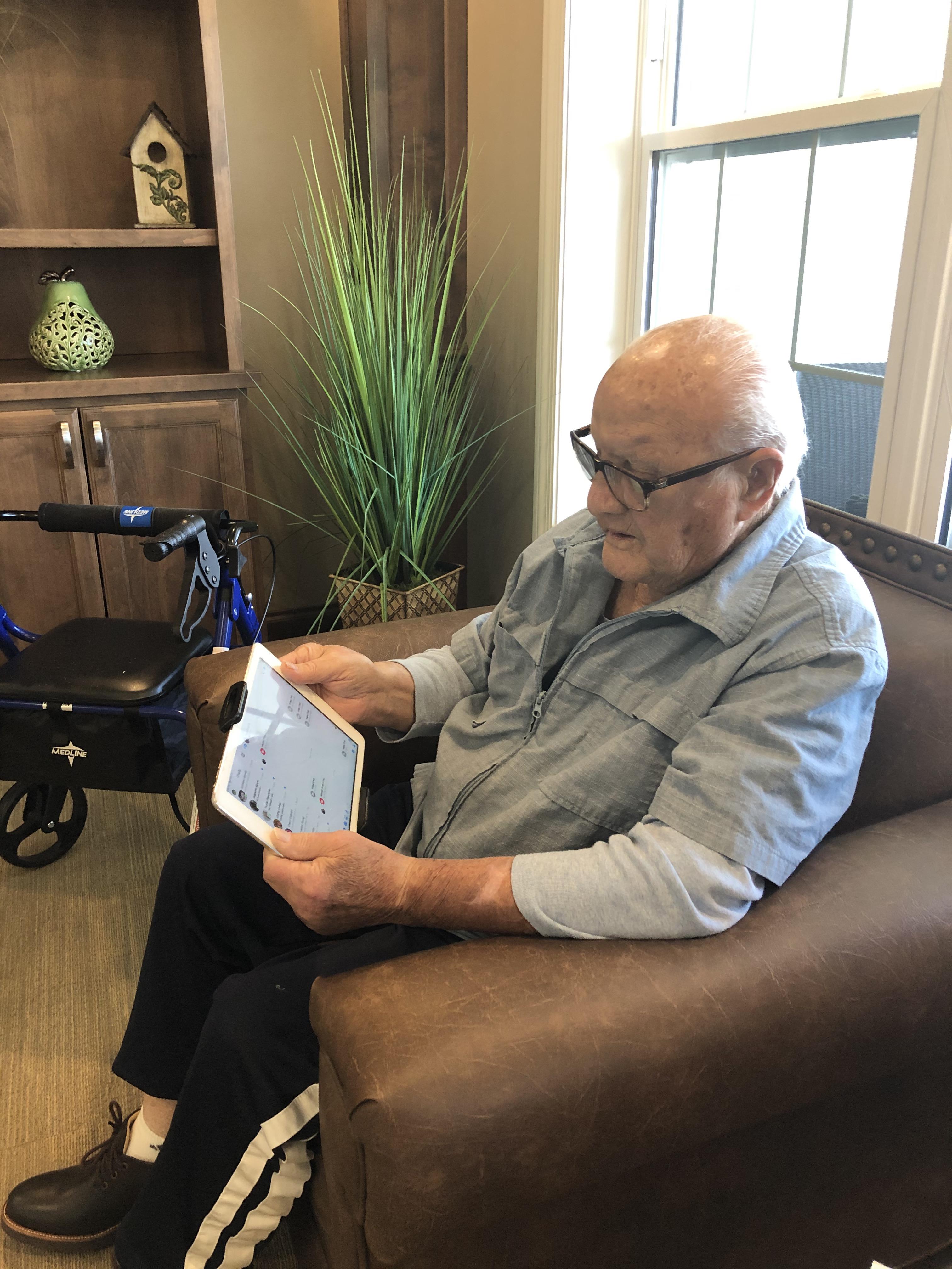 Mentor Ridge Offers Virtual Communication